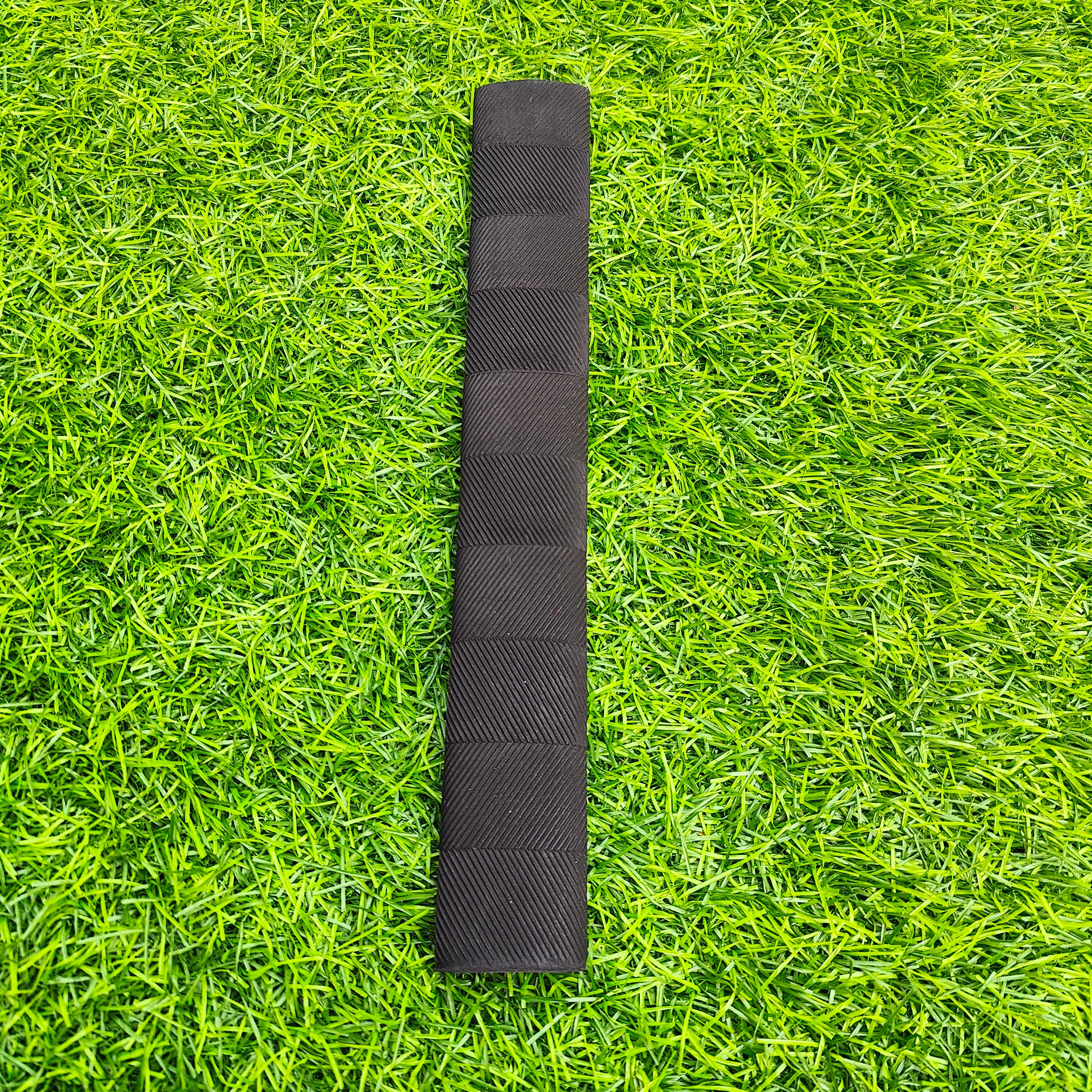 Chevron Cricket Bat Grip Black - 1 PIECE – Kwesports